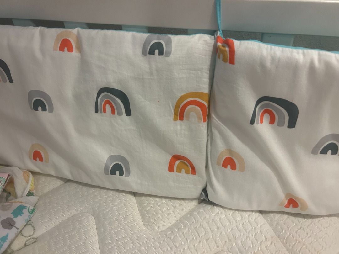 Micuna side sleeper baby cot adjustable height (with mattreess), Babies ...