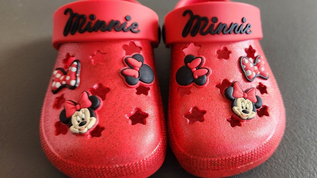 Minnie Mouse Clogs, Babies & Kids, Babies & Kids Fashion on Carousell