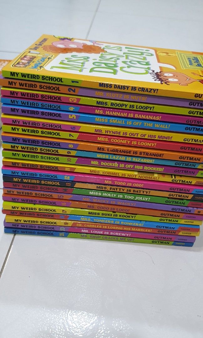 My weird school full set, Hobbies & Toys, Books & Magazines, Children's ...