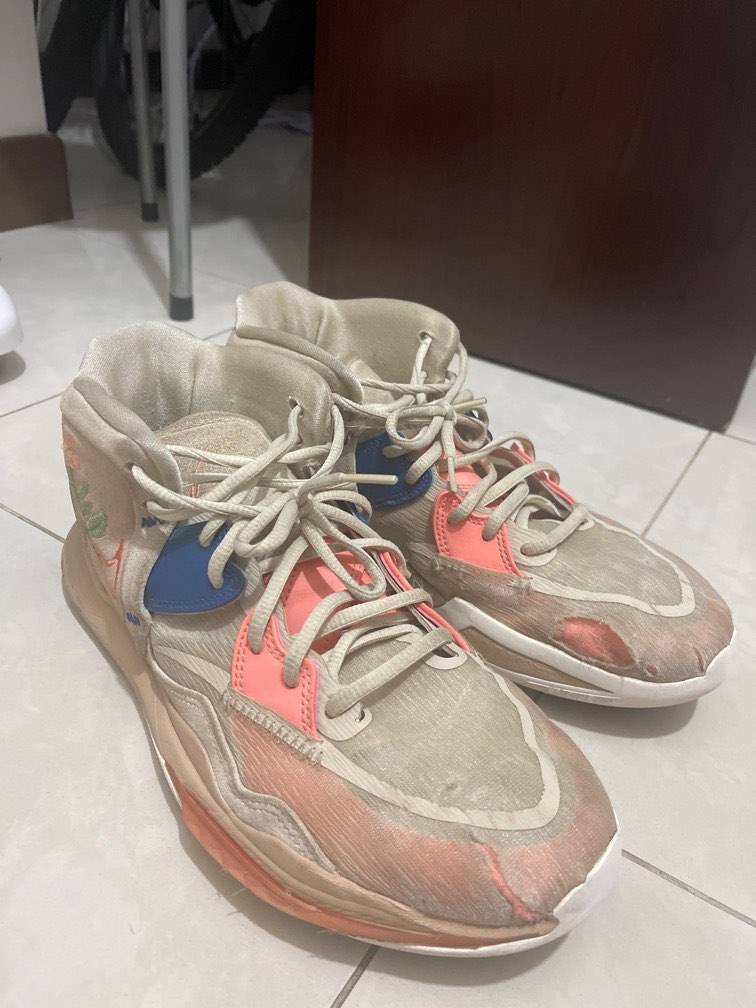 Nike kyrie infinity EP Floral colourway, Men's Fashion, Footwear ...