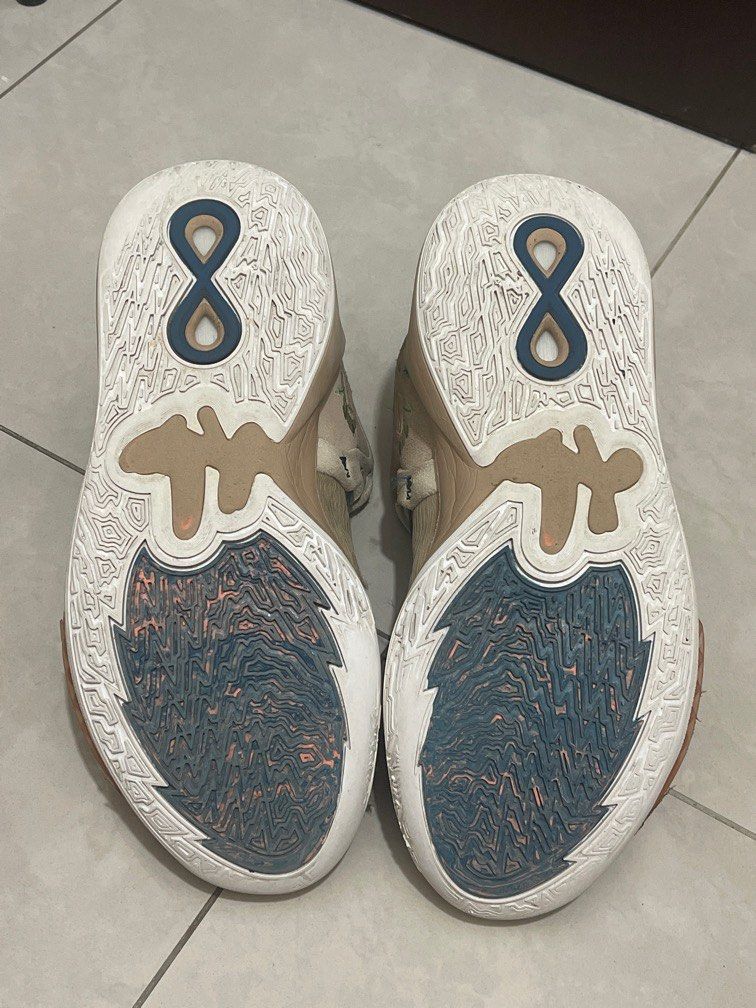 Nike kyrie infinity EP Floral colourway, Men's Fashion, Footwear ...