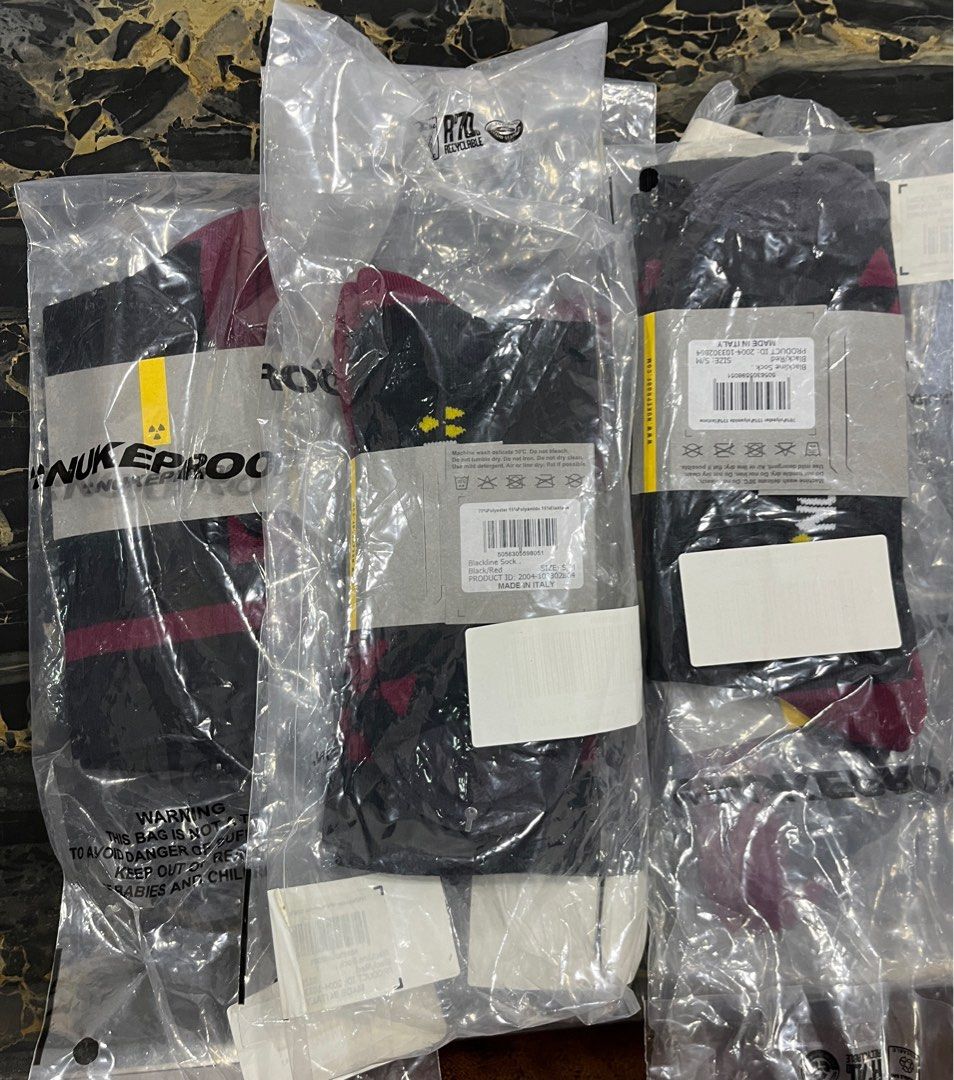 Nukeproof Blackline socks, Men's Fashion, Footwear, Shoe inserts ...