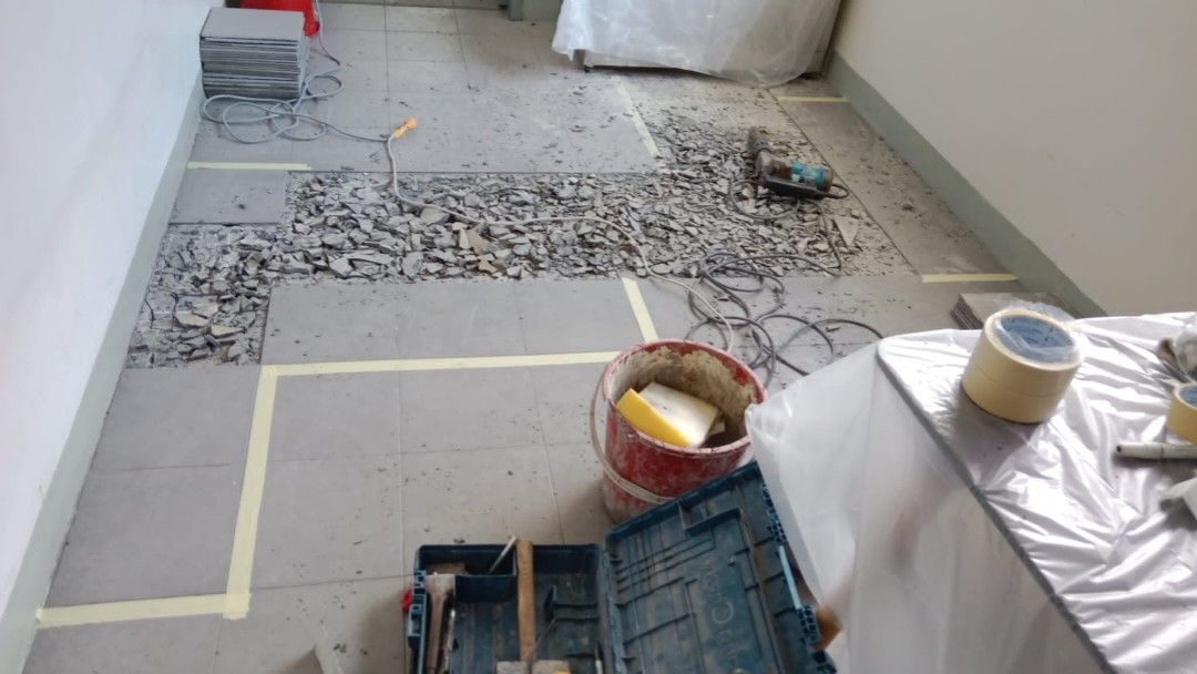 Repair popped up tile, Home Services, Renovations, Flooring, Vinyl ...