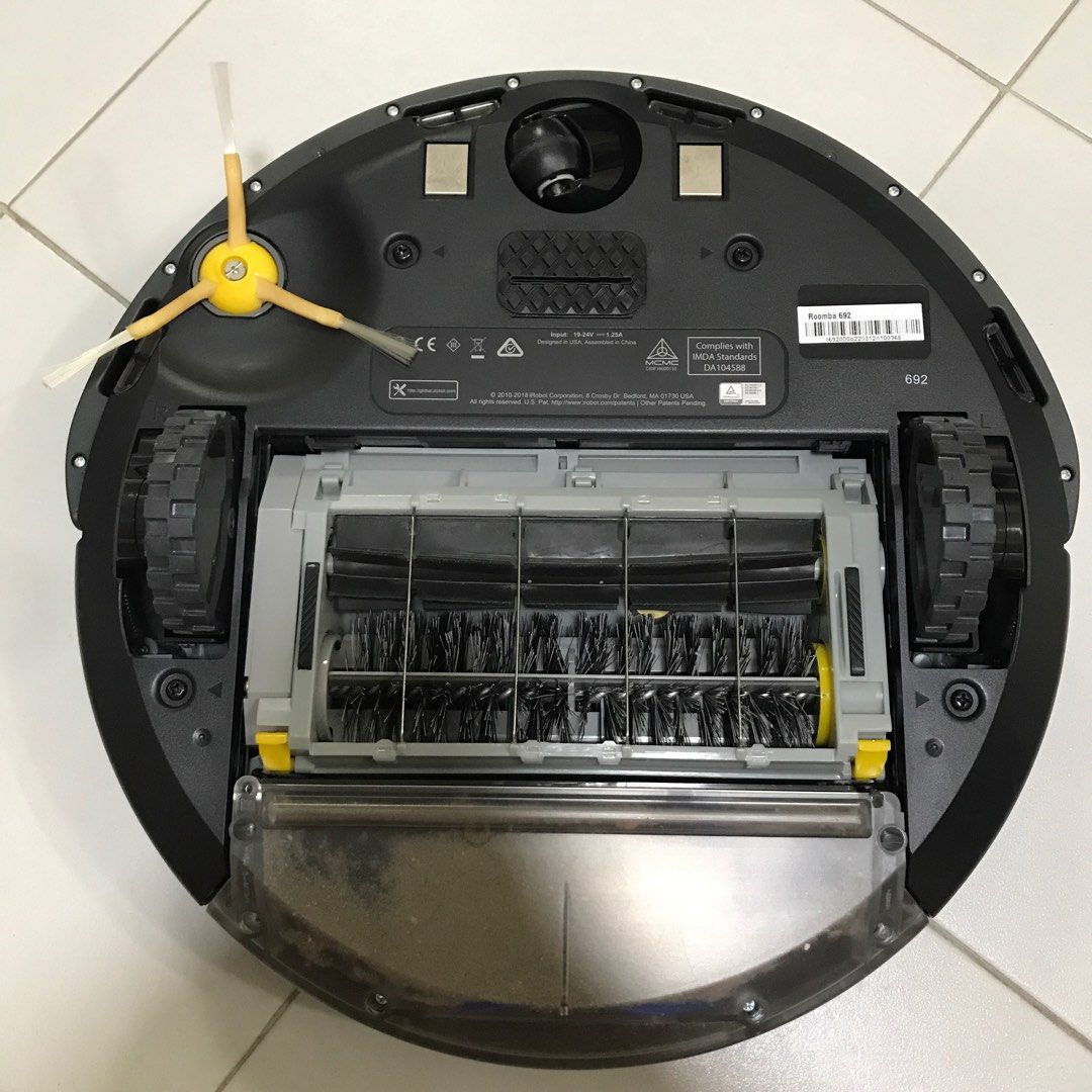 Roomba 692 Robot Vaccum, TV & Home Appliances, Vacuum Cleaner ...