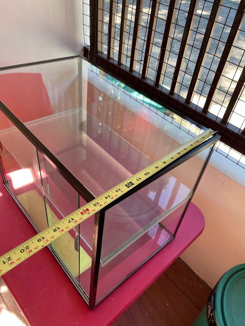 Second Hand Glass Display Stante, Furniture & Home Living, Office ...
