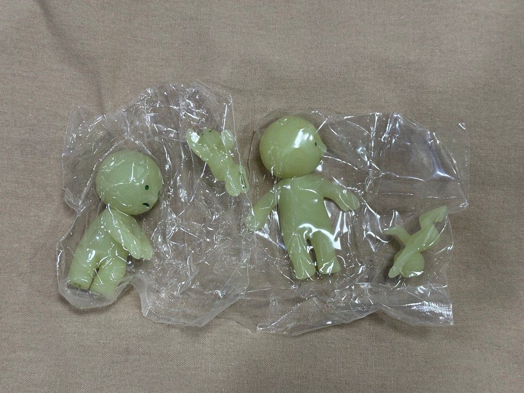 Smiski Hiding and Looking Back Both with Little Surprise, Hobbies ...