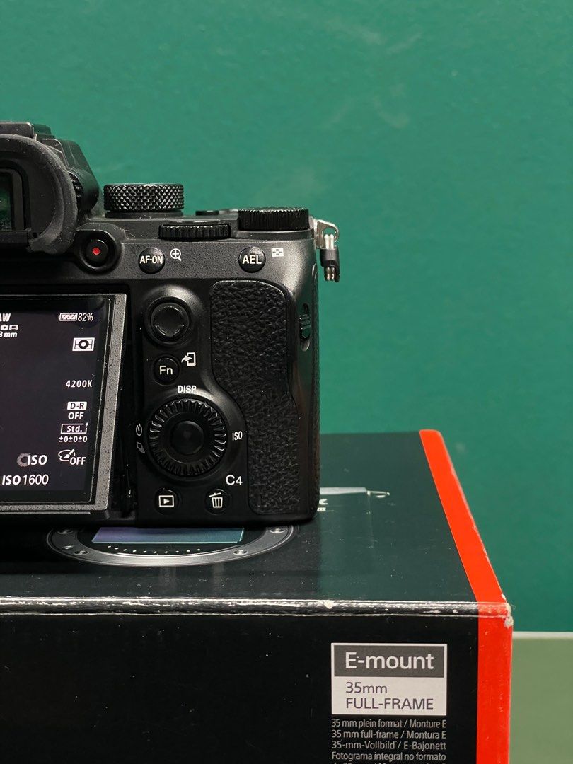 SONY A7iii / A73 (FULL BOX), Photography, Cameras on Carousell
