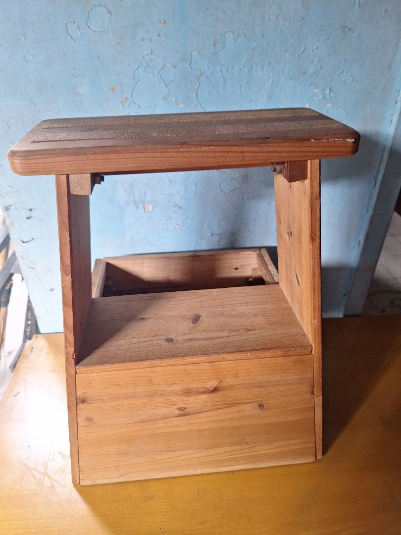 Stepper and Magazine Rack, Everything Else, Looking For on Carousell