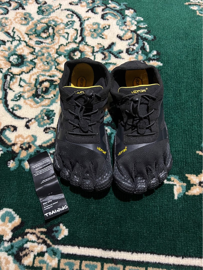 Vibram KSO EVO Five Fingers Shoes, Men's Fashion, Footwear, Casual Shoes on Carousell