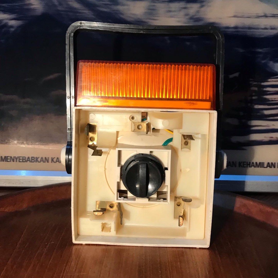 Vintage Eveready Box Lantern Lamp Flashlight British, Antik, Furnitur ...