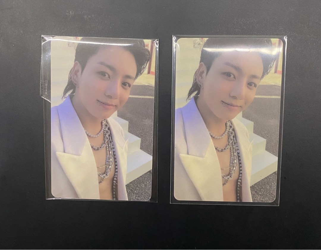 WTS BTS JUNGKOOK GOLDEN WEVERSE PVC PHOTOCARD PC, Hobbies & Toys ...