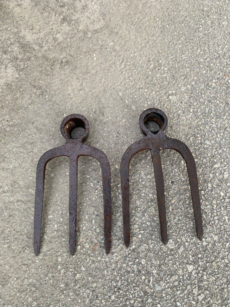 ( Each ) Vintage iron 3 teeth garden digging fork, Hobbies & Toys ...