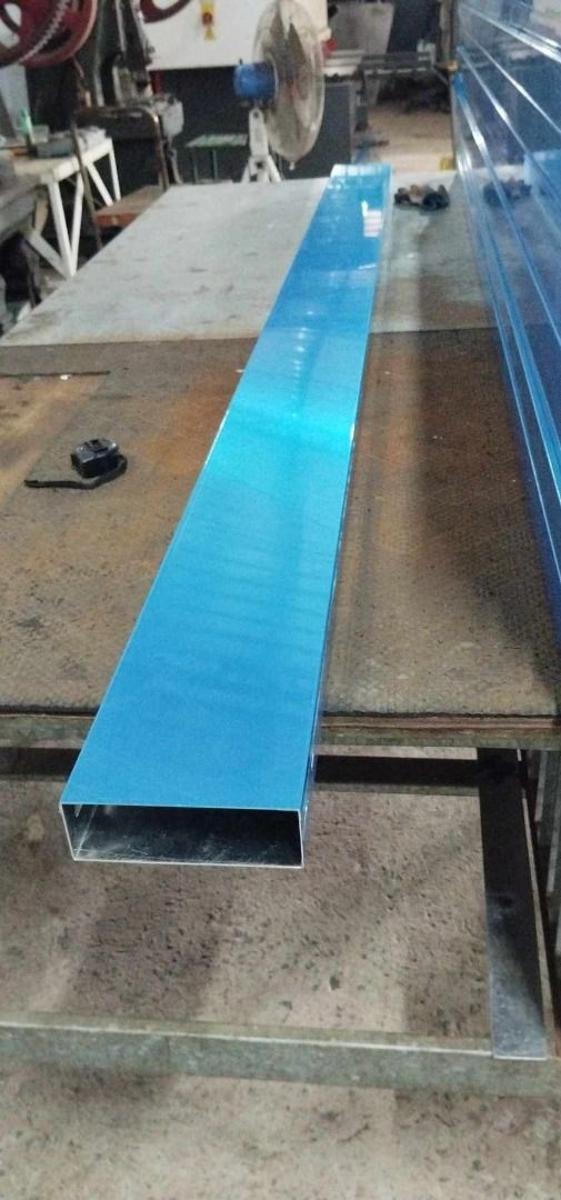 ALUMINUM CABLE TRAY SOLID WIREWAY, Commercial & Industrial ...