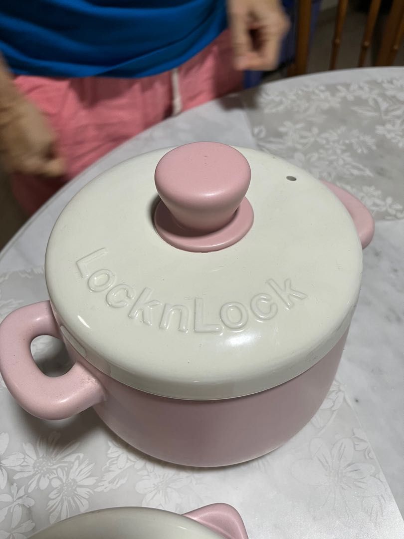 Ceramic lock n lock pots, TV & Home Appliances, Kitchen Appliances, BBQ ...