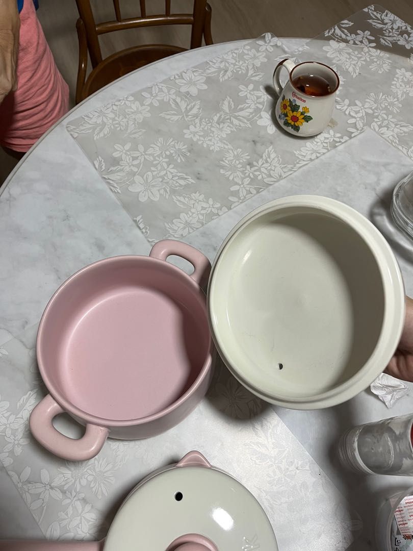Ceramic lock n lock pots, TV & Home Appliances, Kitchen Appliances, BBQ ...