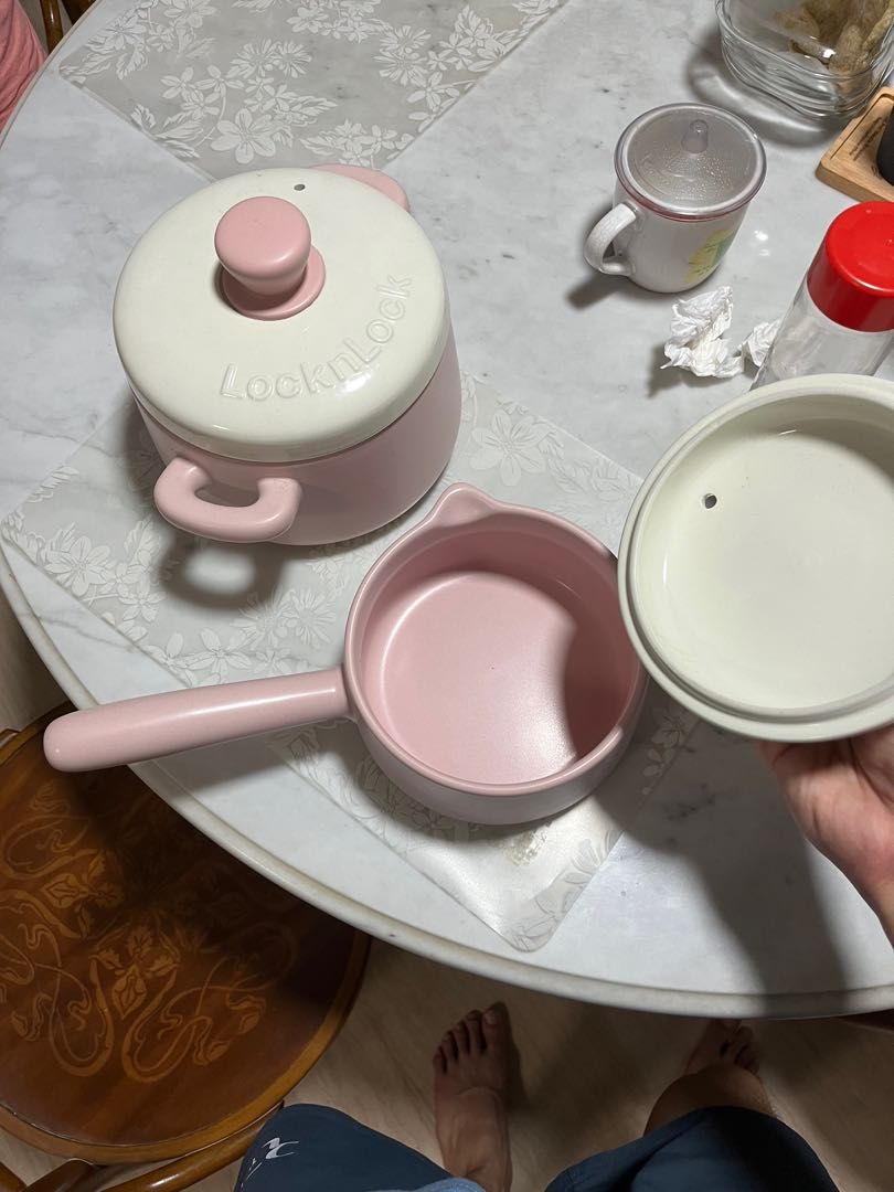 Ceramic lock n lock pots, TV & Home Appliances, Kitchen Appliances, BBQ ...