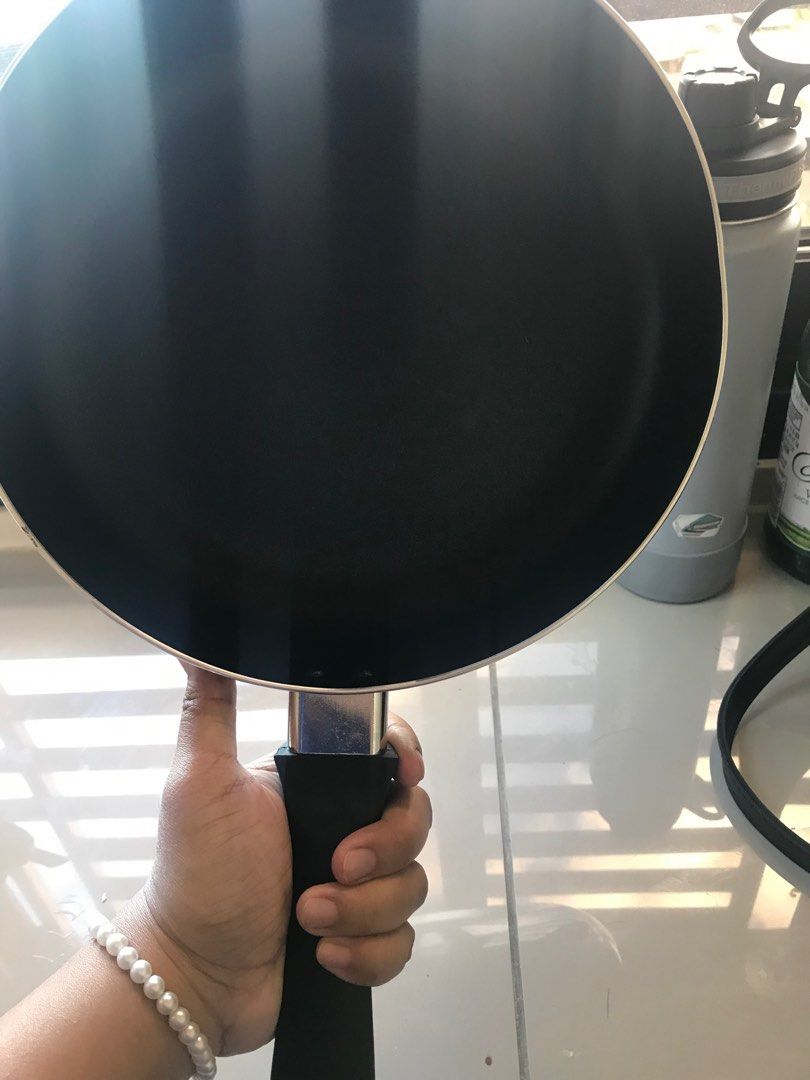 Chef's Gallery Pan, Furniture & Home Living, Kitchenware & Tableware ...