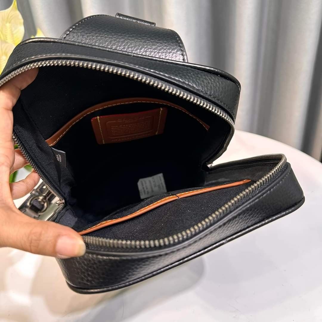 Coach Beck Pack in Leather, Men's Fashion, Bags, Sling Bags on Carousell