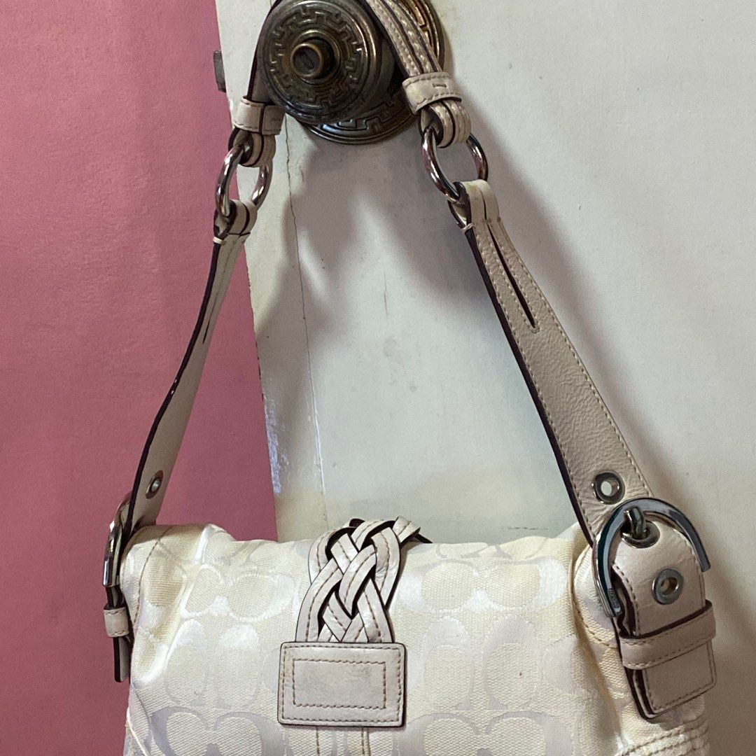 Coach Vintage Soho Buckle, Luxury, Bags & Wallets on Carousell