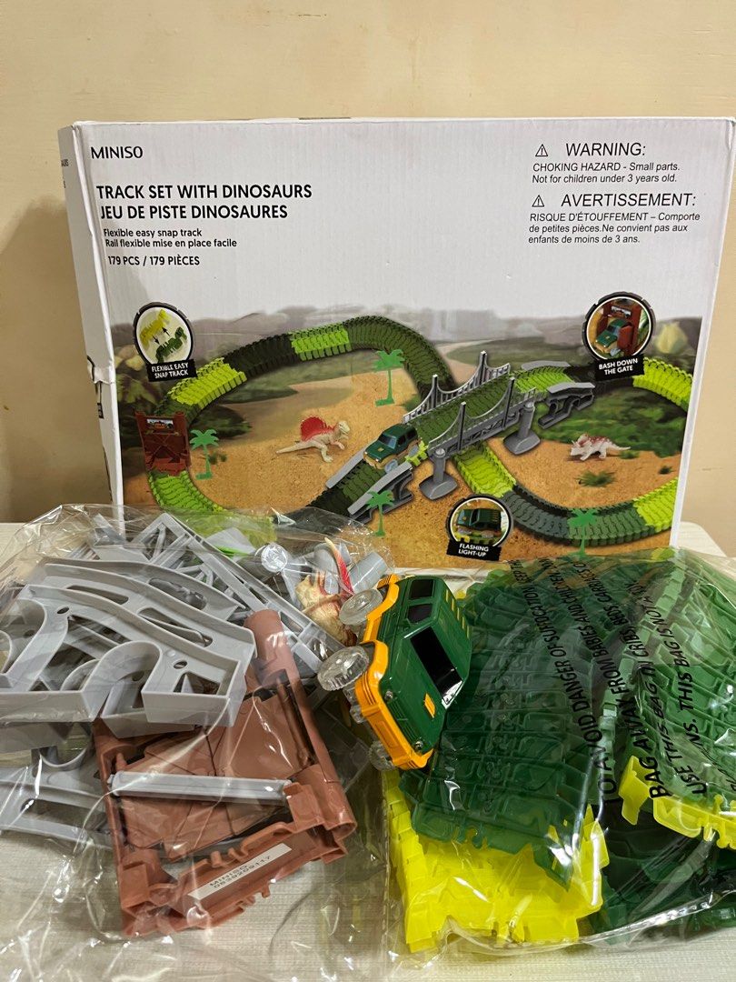 Dinosaur Track Set, Hobbies & Toys, Toys & Games on Carousell