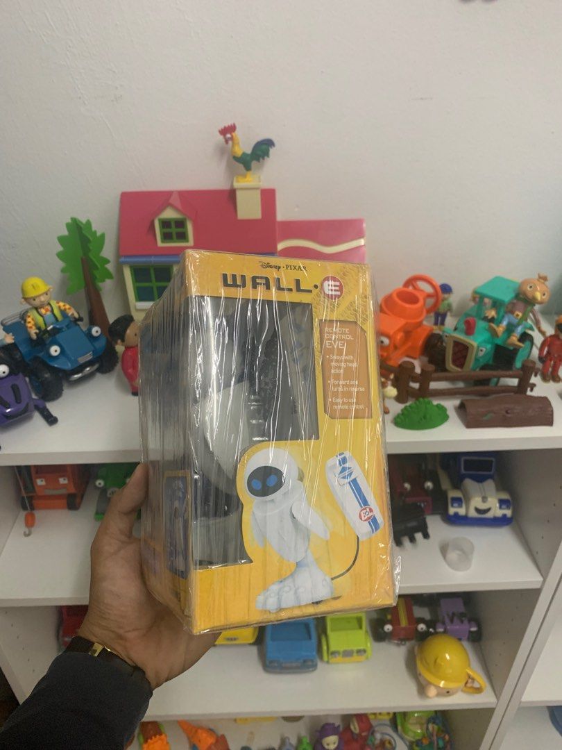 Disney Pixar Wall-E Remote Control Eve, Hobbies & Toys, Toys & Games on ...