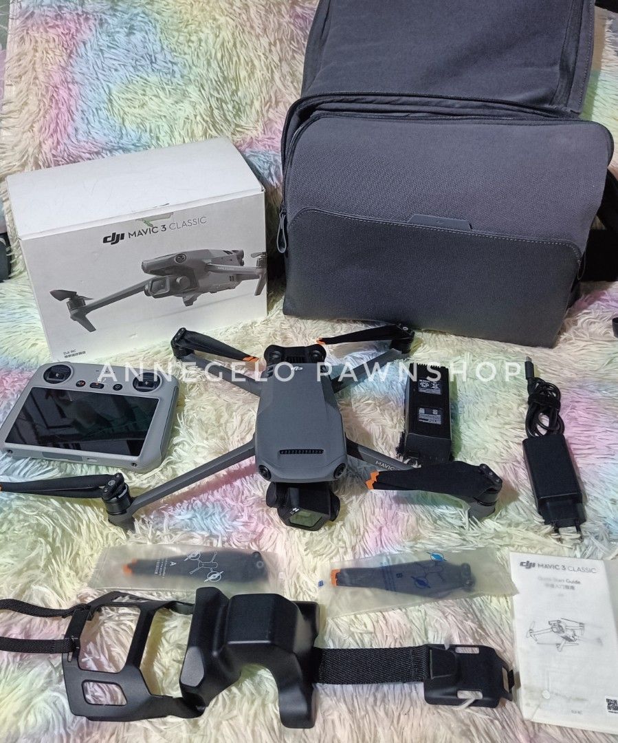 DJI MAVIC 3 CLASSIC 10 cycle count, Photography, Drones on Carousell