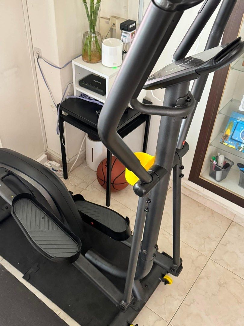 DOMYOS EL500 MODEL, Sports Equipment, Exercise & Fitness, Cardio ...