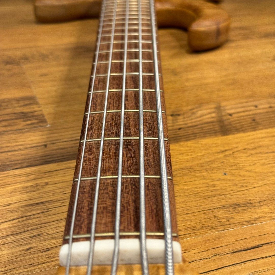 Elrick Evolution Gold Series 5-Strings Hand-Curved Bass Quilted Maple ...