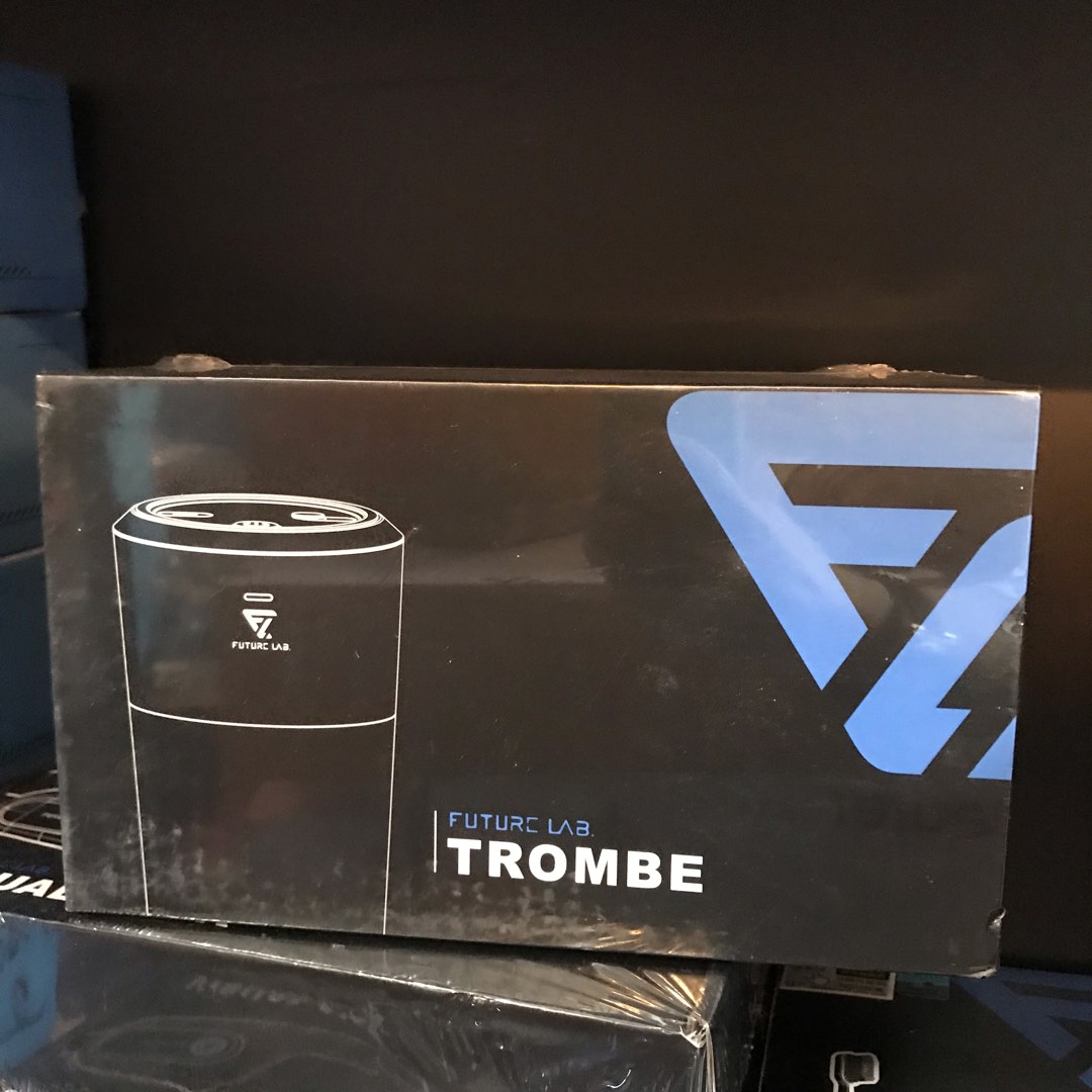 全新行貨 Future Lab Trombe 負壓鮮榨杯, 傢俬＆家居, 廚具和餐具, 廚水杯、水壺 - Carousell