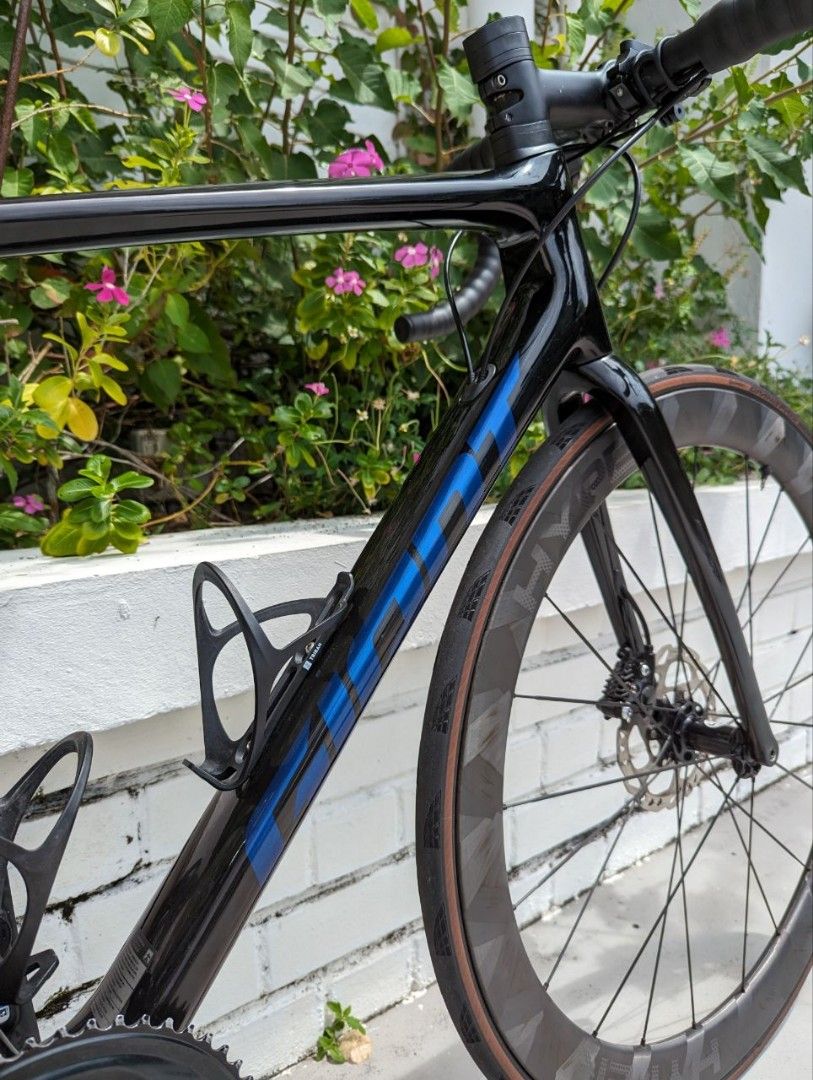 Giant TCR Pro 2 + Winspace Hyper 50mms, Sports Equipment, Bicycles ...