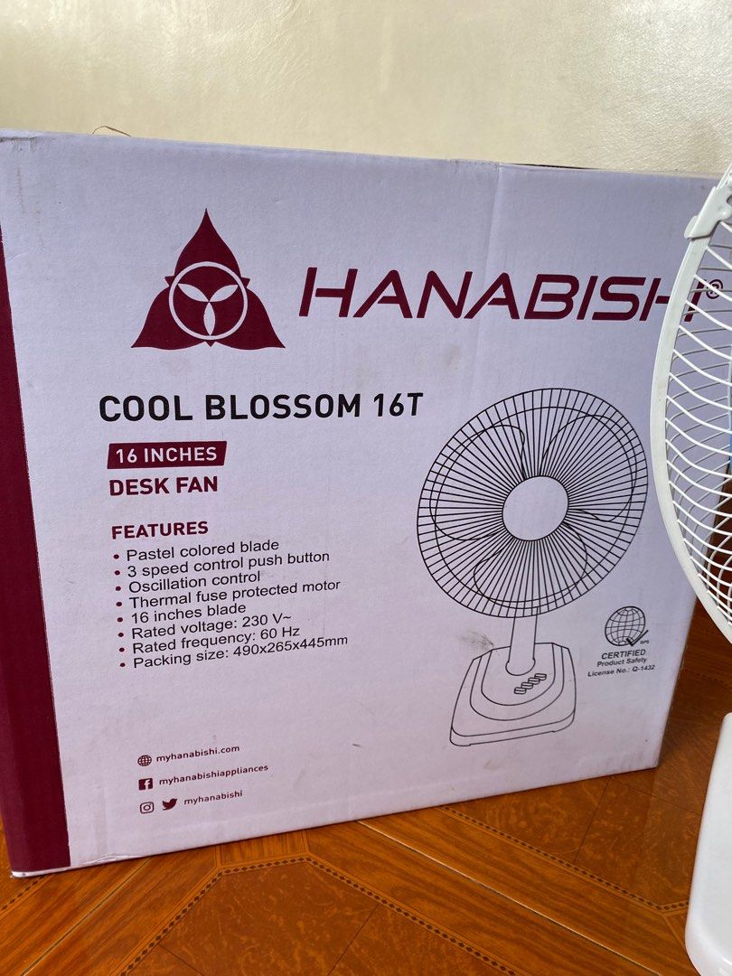 Hanabishi Cool Blossom 16T Desk Fan, Furniture & Home Living, Lighting ...
