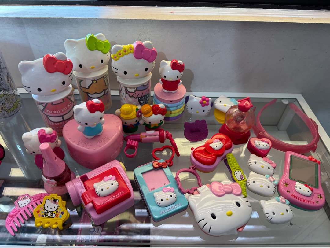 Hello Kitty Bundle Happy meal , Hobbies & Toys, Toys & Games on Carousell