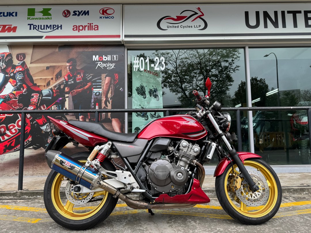 Honda CB400 Revo, Motorcycles, Motorcycles for Sale, Class 2A on Carousell