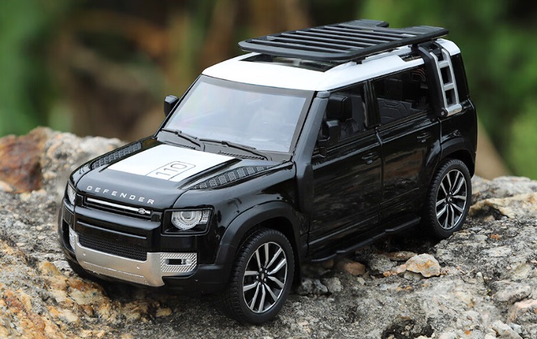 Land Rover Defender model car, Hobbies & Toys, Toys & Games on Carousell