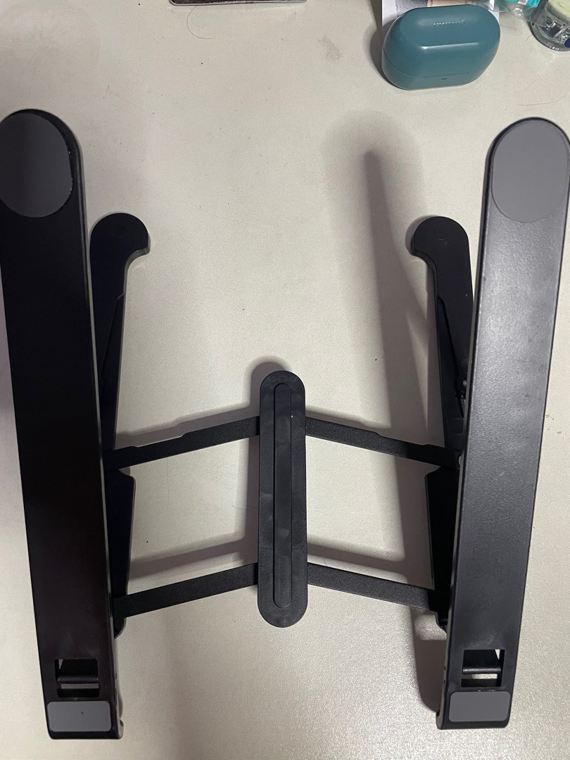 Laptop stand with rubber feet, Computers & Tech, Parts & Accessories ...
