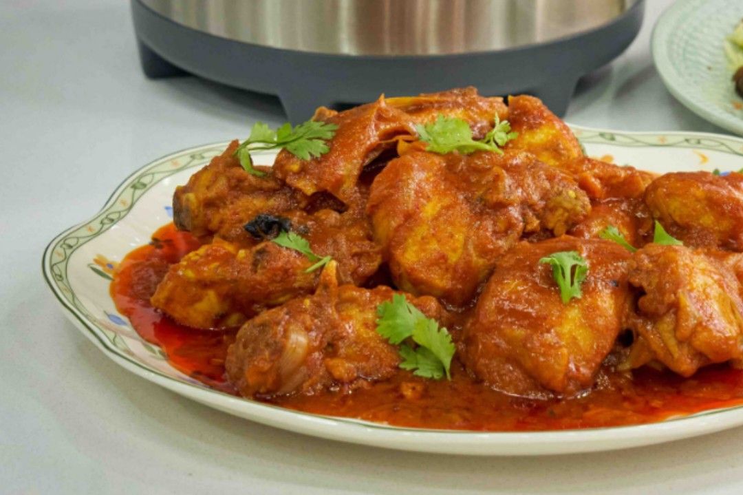 LAUK MALAM RAYA 2024, Food & Drinks, Local Eats on Carousell