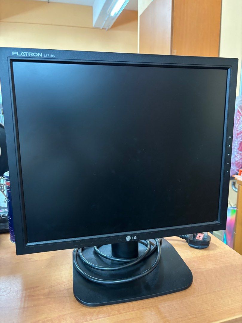 LG Flatron L1718S-BN 17” Monitor Screen, Computers & Tech, Parts ...