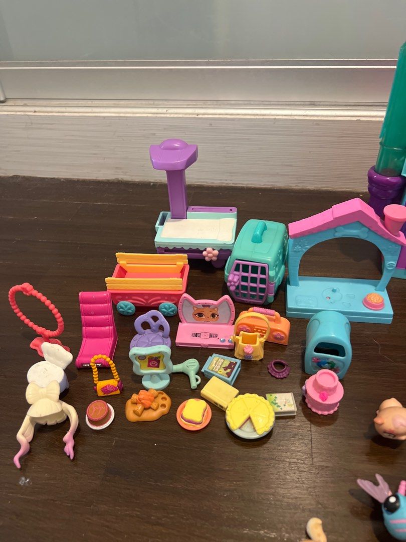 LPS accessories, Hobbies & Toys, Toys & Games on Carousell