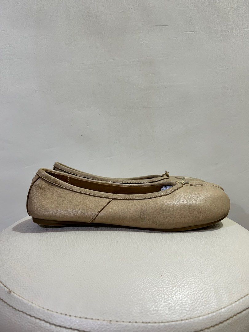 Maison Margiela Line 22 Leather Ballet Tabi (Alternative), Luxury ...
