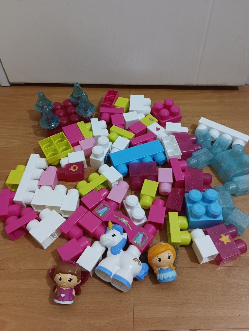 Mega Bloks Princess Castle, Hobbies & Toys, Toys & Games on Carousell