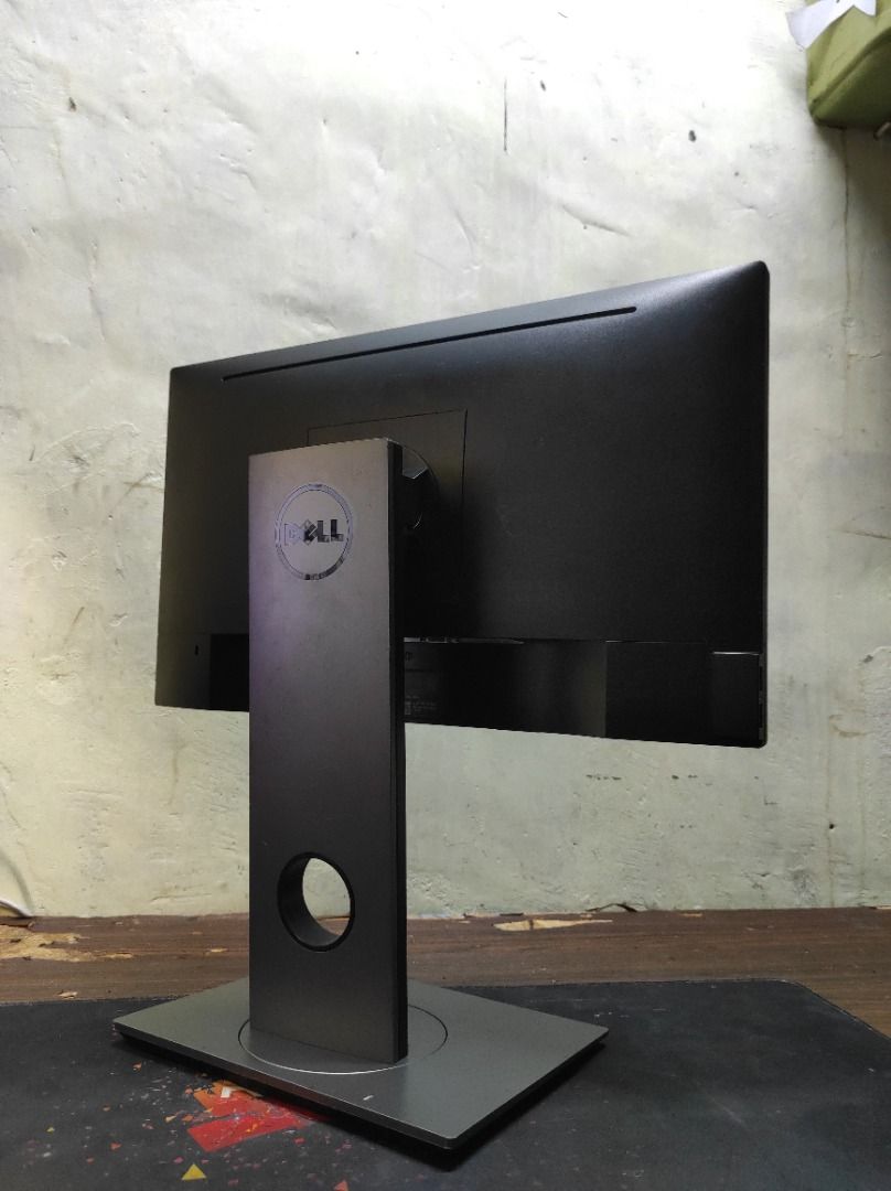 MONITOR: DELL 20 INCHES ROTATABLE MONITOR LED, Computers & Tech, Parts ...