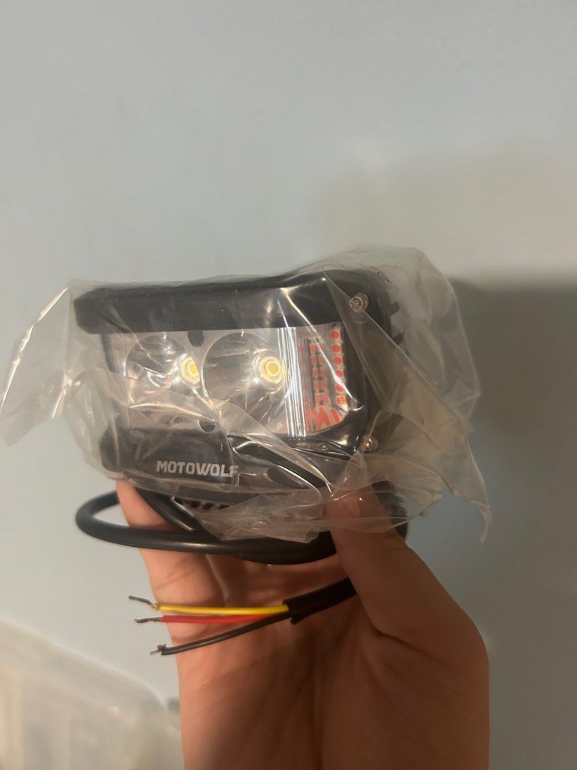 Moto wolf fog lights with red strobe light x 2, Motorcycles, Motorcycle ...