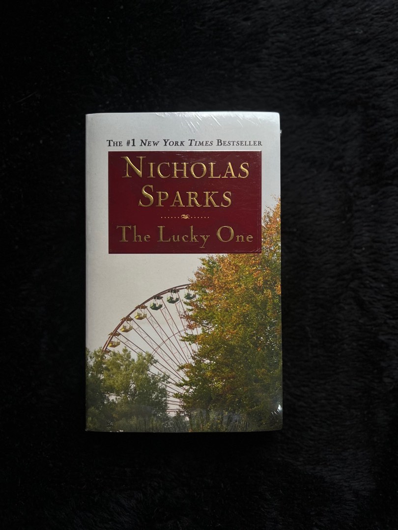 Nicholas Sparks The lucky one, Hobbies & Toys, Books & Magazines ...