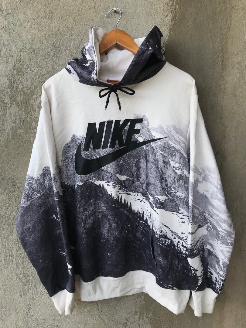 Nike swoosh AOP Snow Mountain, Men's Fashion, Activewear on Carousell