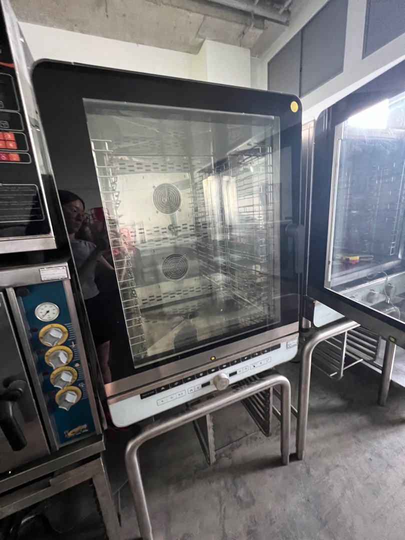 Olis 10 Trays Combi Oven, TV & Home Appliances, Kitchen Appliances ...