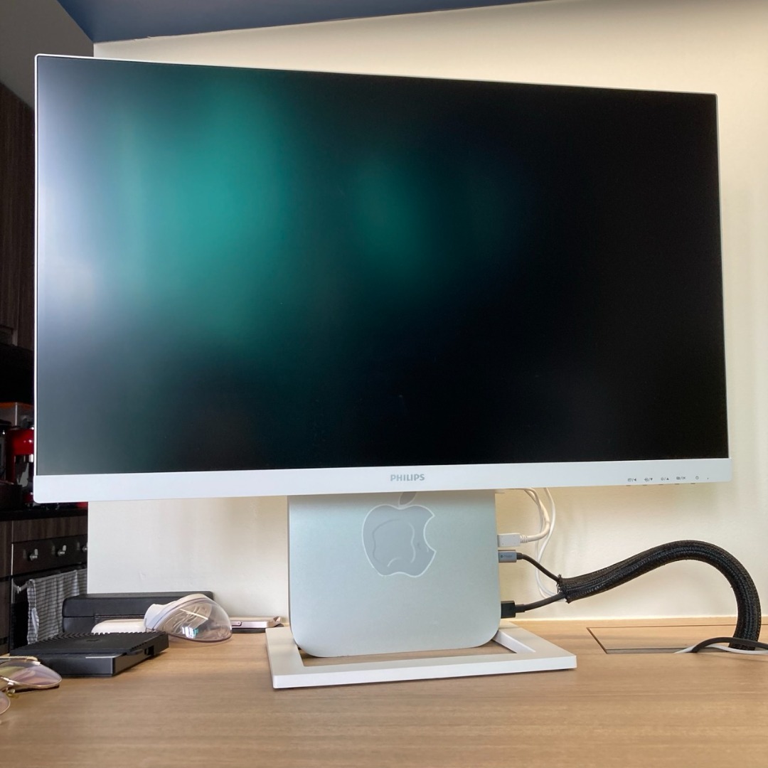 Philips 27-inch LCD monitor with USB-C (Model: 279E1EW/69), Computers ...