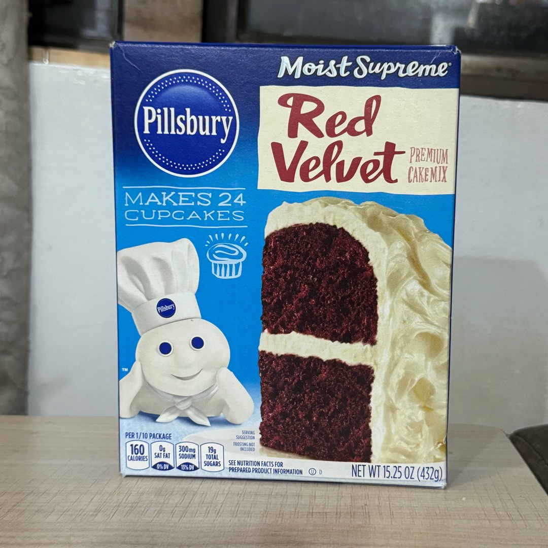 Pillsbury Moist Supreme Red Velvet Premium Cake Mix, Food & Drinks ...