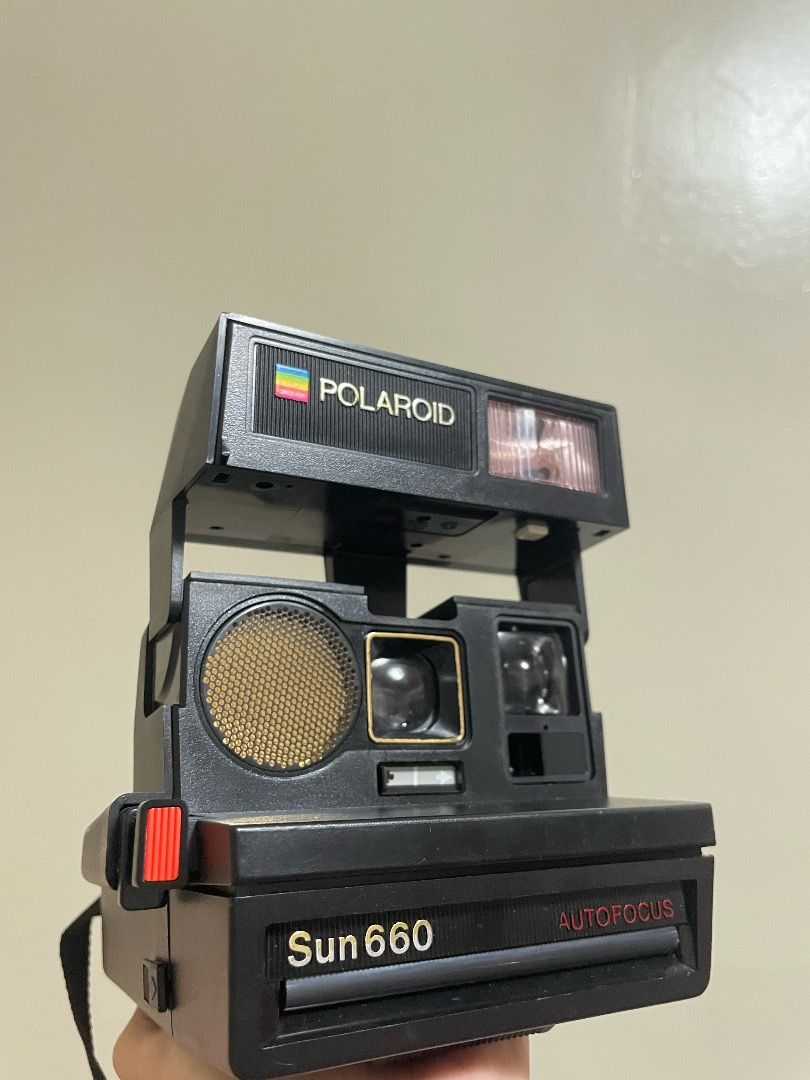 Polaroid Sun 660 Autofocus, Photography, Cameras on Carousell