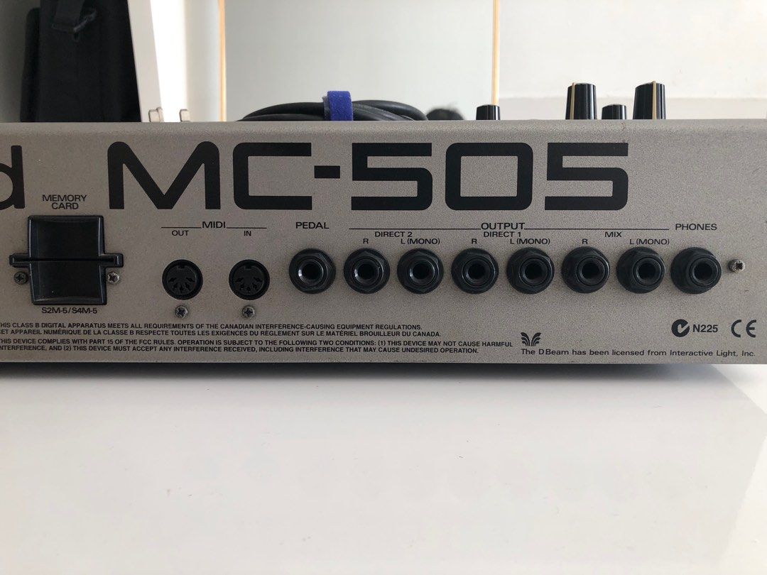 Roland MC-505 Groovebox, Hobbies & Toys, Music & Media, Musical ...