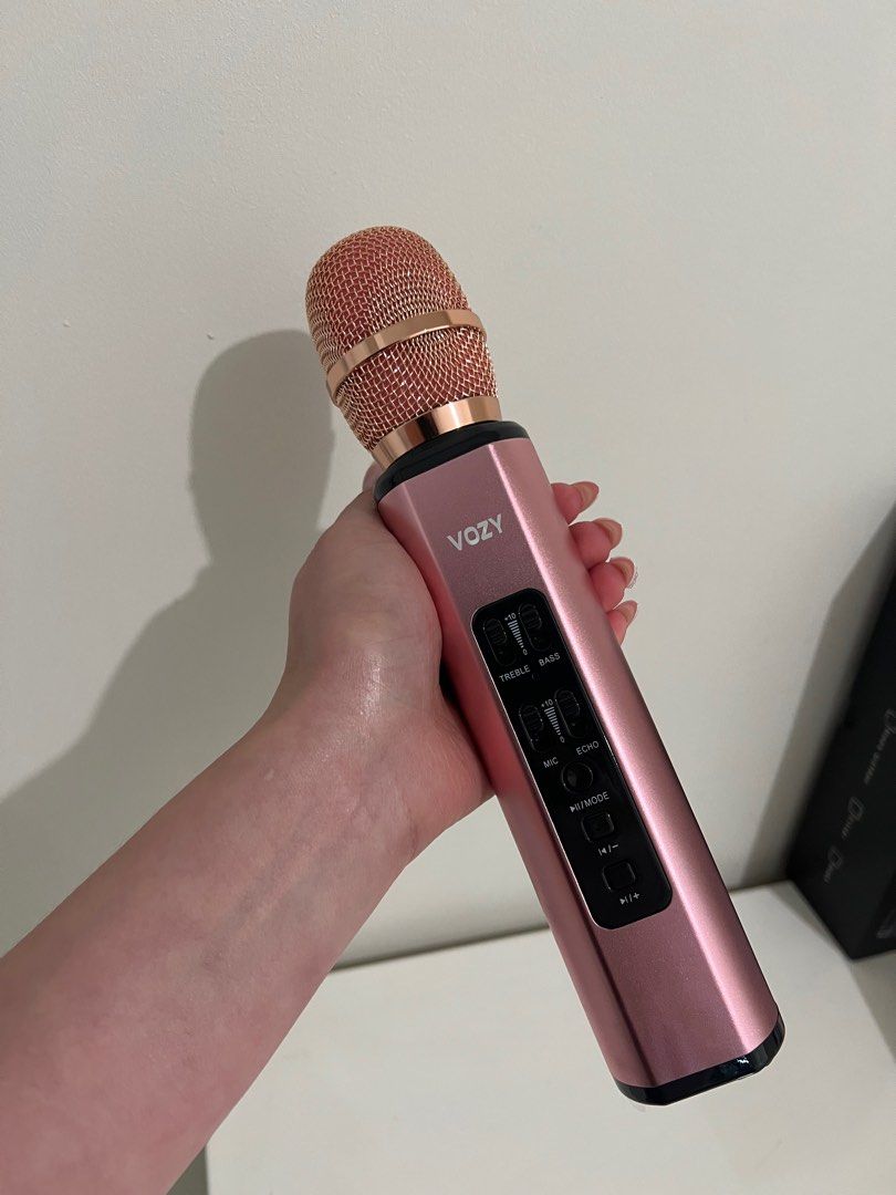 Rose Gold Wireless Microphone, Audio, Microphones on Carousell